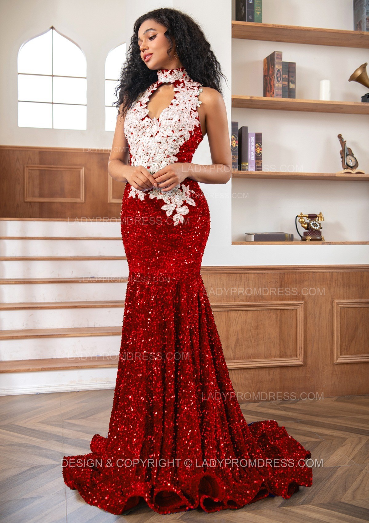 Red Sheath Sequence High Neck Prom Dresses With Appliques